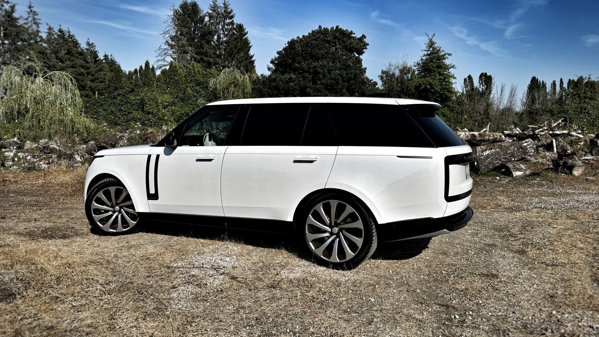 2024 Range Rover Autobiography LWB: It is Still the Ultimate Luxury SUV ...