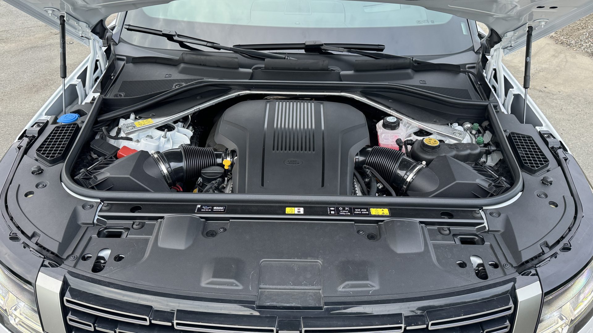 2024 Range Rover Autobiography LWB: It is Still the Ultimate Luxury SUV ...